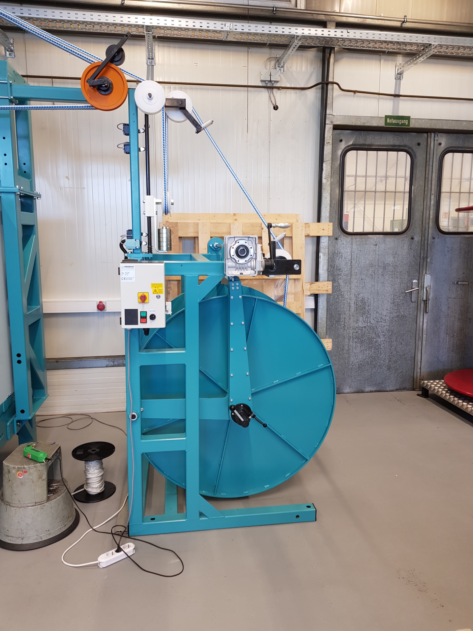 Machines available ex stock | Herzog Braiding Machines