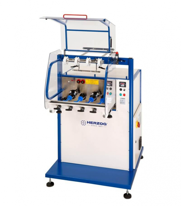 Semi-automatic and fully-automatic bobbin winding machines | HERZOG